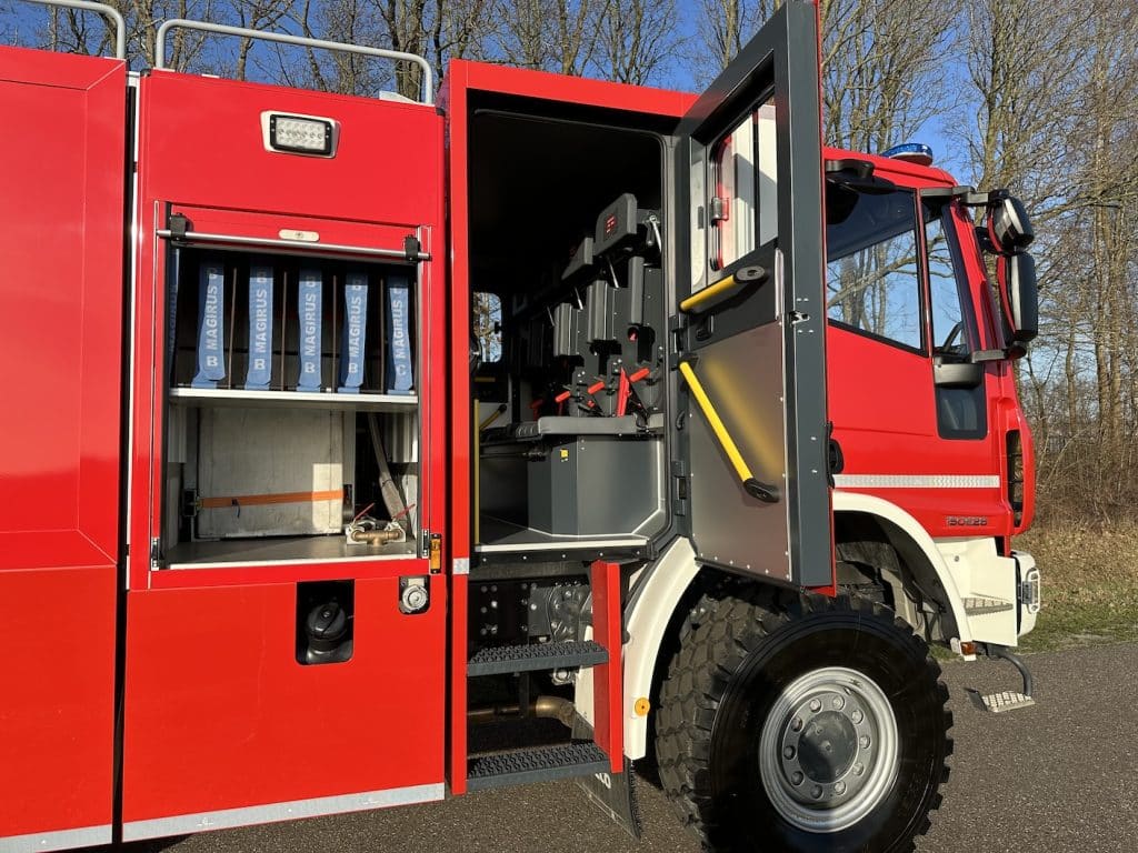 New IVECO ML150E28 4x4 Fire Truck 4000 Liter water + 500 liter Foam | STP